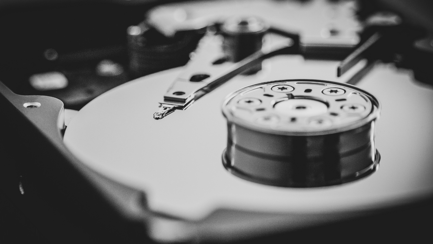 Hard Drive Shredding: The DOs and DON'Ts - Assured Document Destruction